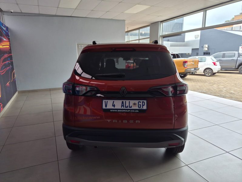 RENAULT TRIBER 1.0L TECHNO 2026 – BB Group